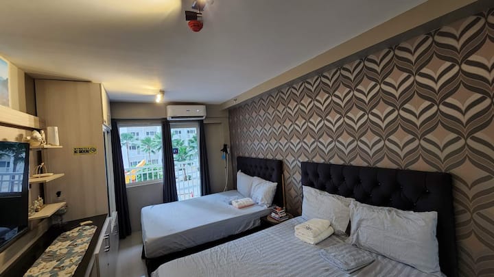 Shore Residences, 2 Queen Beds, Balcony Pool View - Ninoy Aquino Airport (MNL)