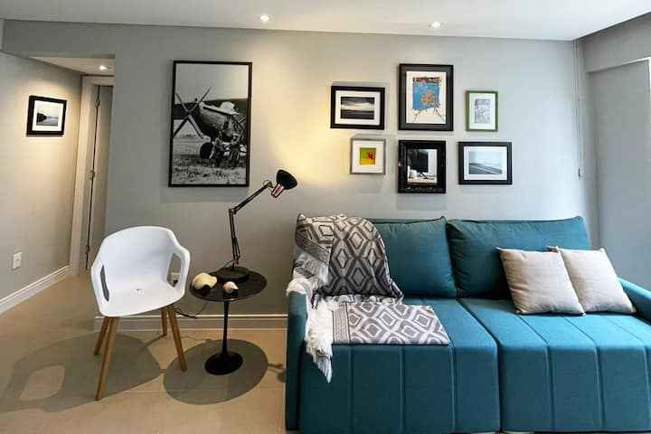 Apartamento Quadra Mar + Garagem E Ar Condicionado - Brazil