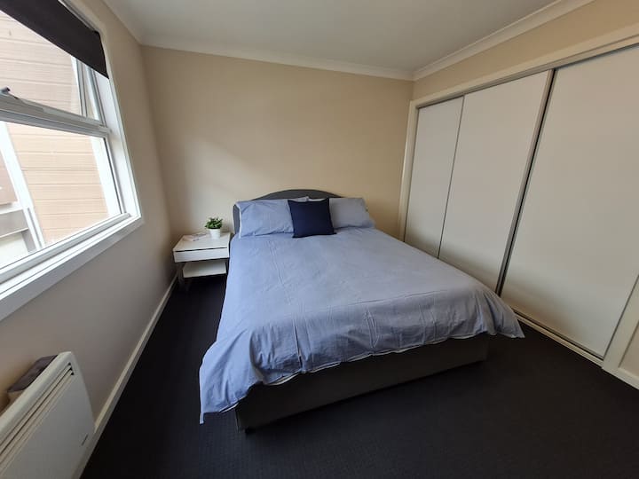 Cheerful 3 Bedroom Townhouse - 