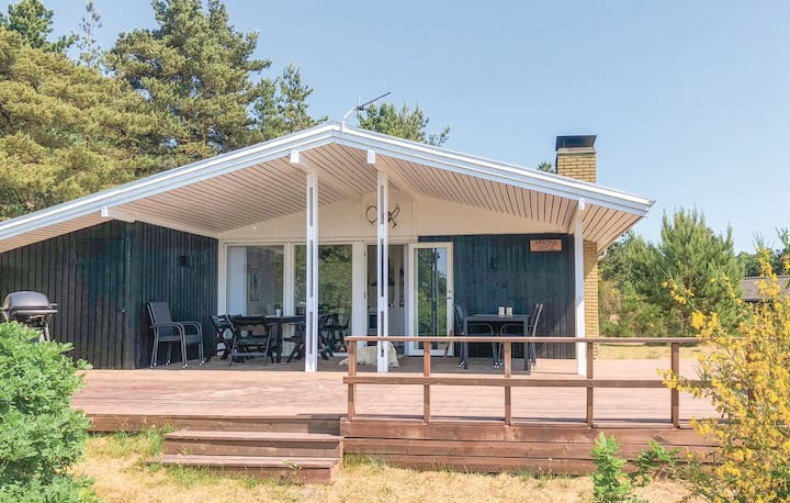Vidunderligt Sommerhus Med Pejs Og Tæt På Strand. - Ebeltoft