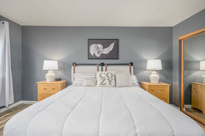 Modern Condo -Peaceful Blend Of Comfort And Nature - Laughlin, NV