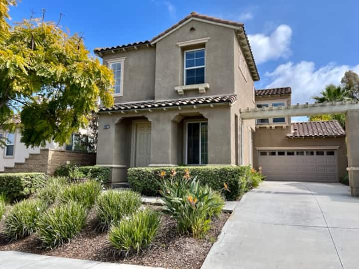 Upscale Newly Furnished, Prime Location Near All! - Rancho Peñasquitos - San Diego