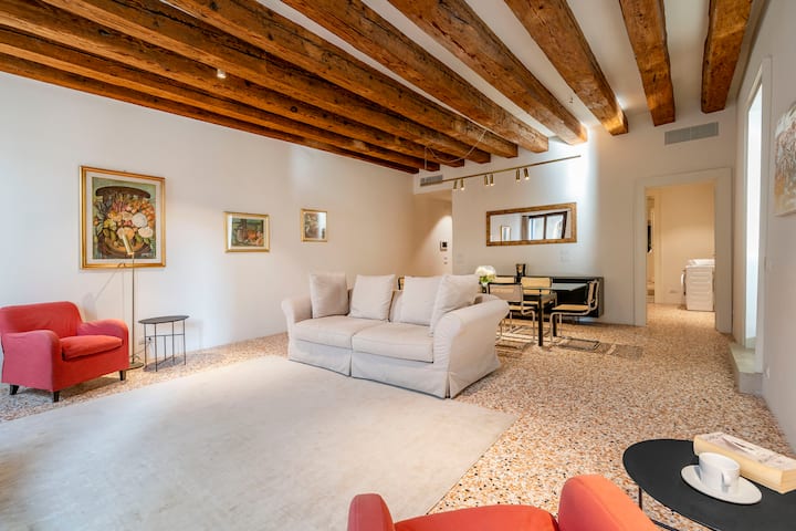 Sensale Apartment - Canal View - Venecia