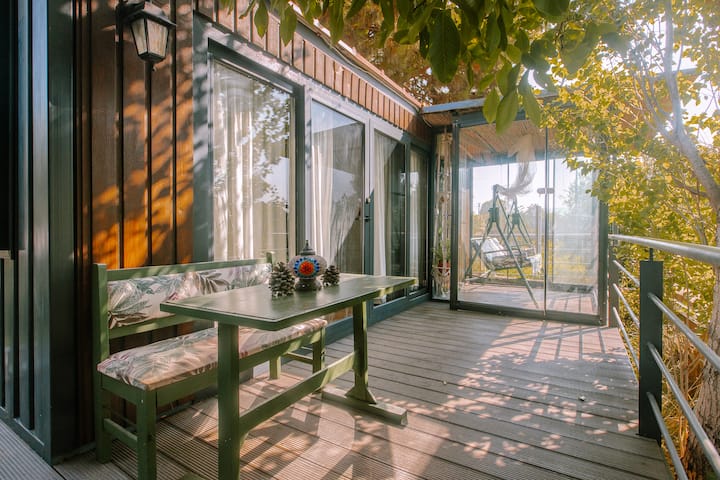 Tropical-boho Tiny House | Mandarin Fields View - Seferihisar