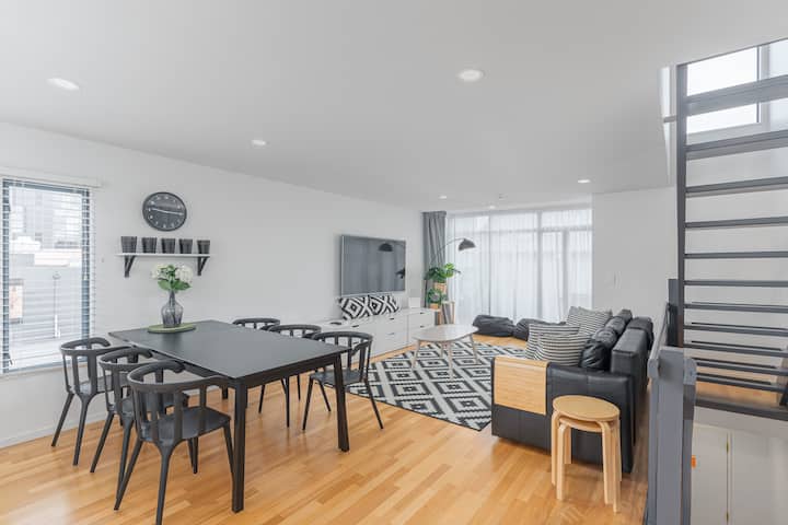 Victoria Street Precinct
2 Bedroom Townhouse - Christchurch