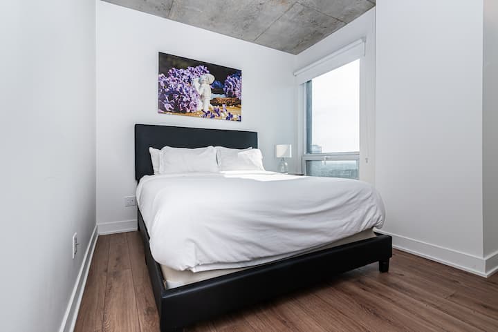 Cozy 1br | Modern | Steps To Berri‑uqam Metro - Montreal