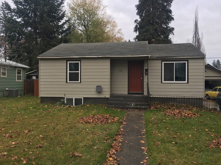 Perfect Location Downtown-midtown 3 Bedroom 2 Bath - Coeur d'Alene, ID