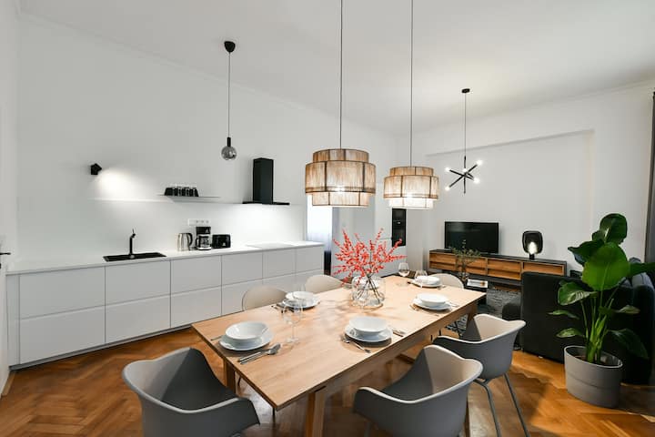 Charming Quiet 2br Apartment By Stepan No. 1 - Praag