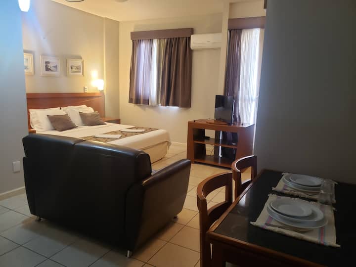 Loft Encantador Localizado No Centro De Resende. - Resende