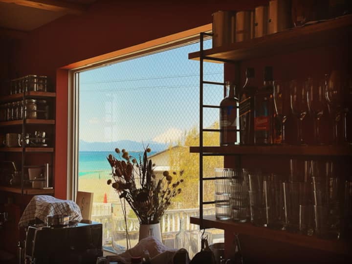 ビーチは目の前10秒！南葉山 海と富士山が見える貸し切りビーチハウス [無料駐車場あり] - Yokosuka