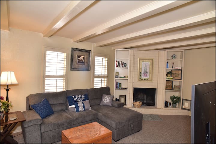 Entire Pristine West Condo-utep/hospitals/downtown - El Paso, TX