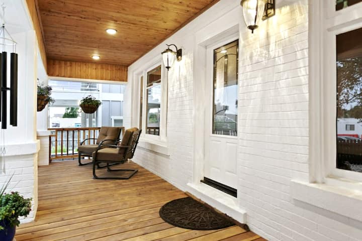Downtown Sl Gem, Private Backyard Sanctuary, Spa! - Salt Lake City, UT