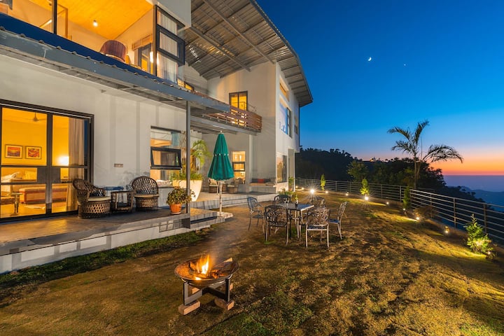 Stayvista At Sukh @ Nivriti W/ Lawn, Wifi, Bonfire - Kasauli