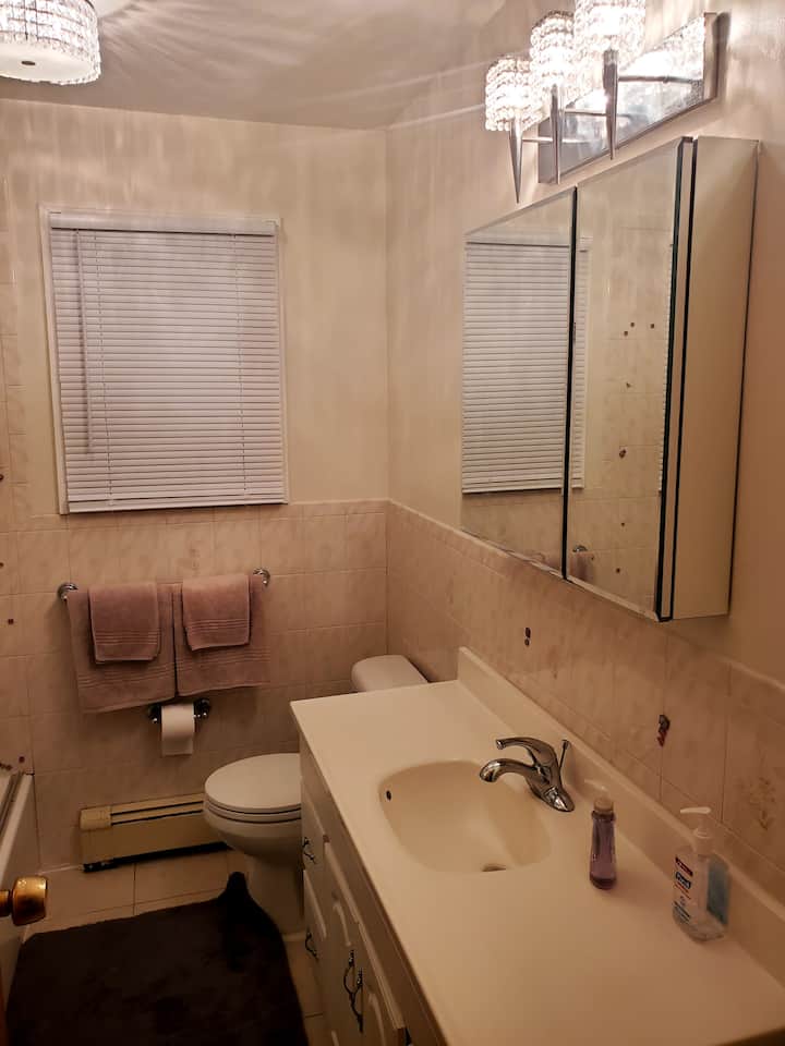 Spacious Retreat - Long Beach, NY