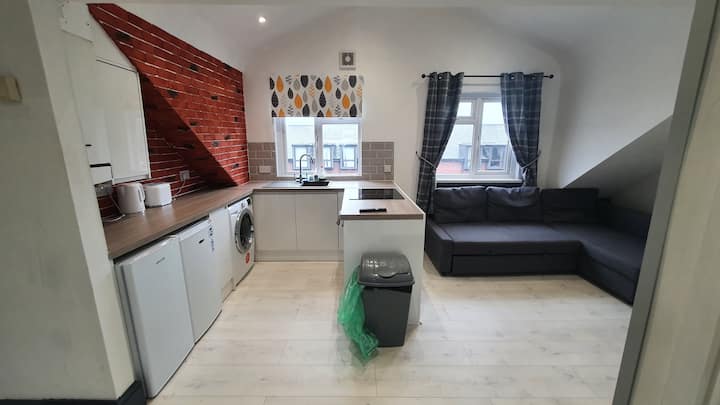 Modern One Bedroom Apartment - Cardiff