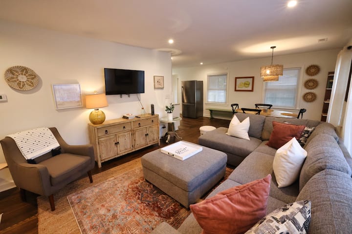 The Gilbert - Beautiful Home & Perfect Location - James Island, SC