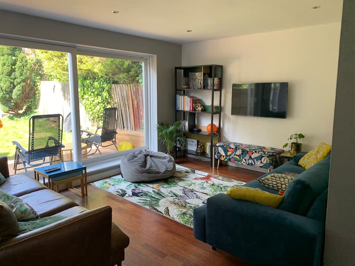 End Aug Discount On Lovely Residential Home Hove - Hove