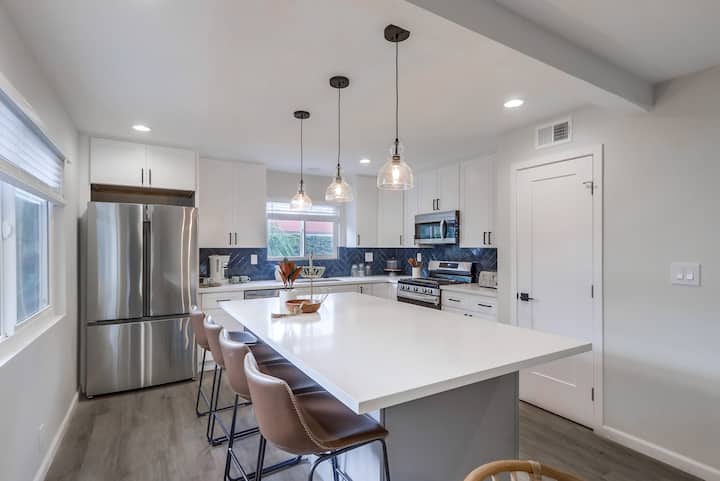 Luxe 3 Bedroom Beach | Downtown | Bikes | Firepit - Dana Point, CA