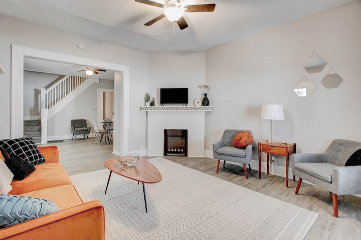 Historic Mid-century Modern Home, Near Downtown - Indianapolis, IN