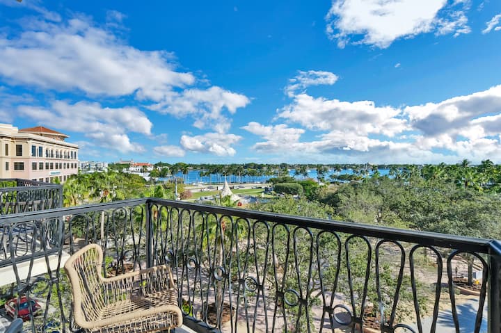 Chic Hotel-esq Suite! New Interior & Water View - West Palm Beach, FL