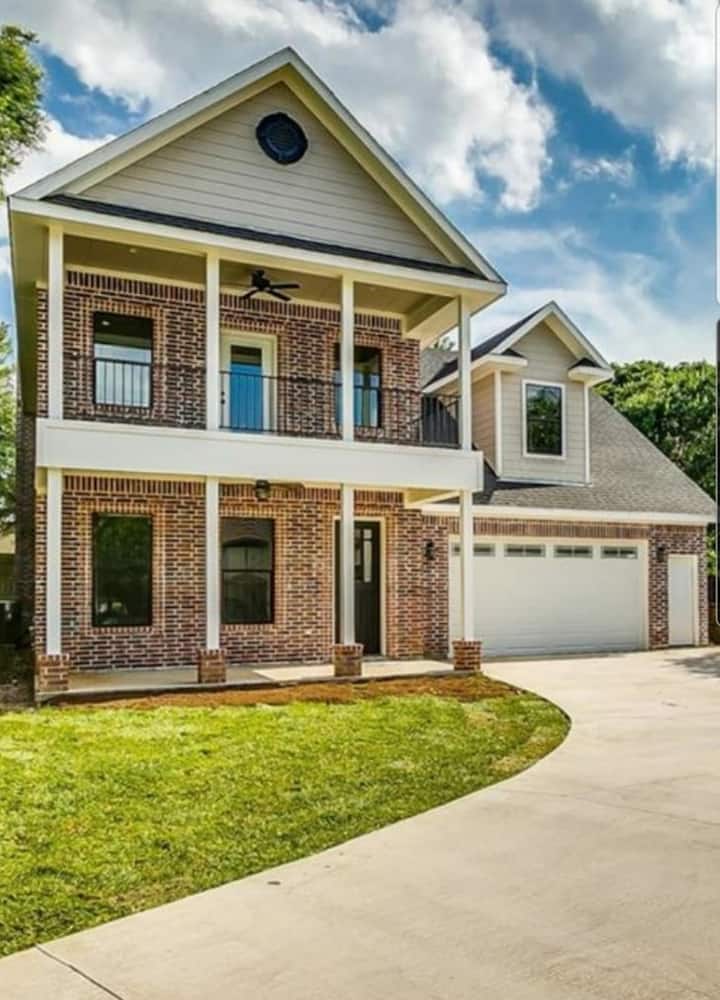 Beautiful Private Apartment In Bedford - Euless, TX