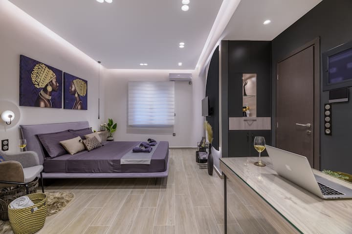 Stylish Secret Designer Studio In Kipseli - Athen