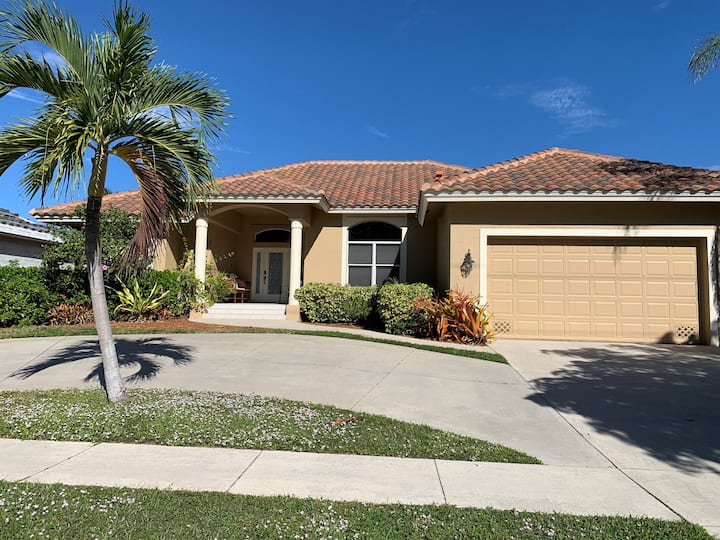 True Happiness 2 On Marco Island Heated Pool! - Marco Island, FL
