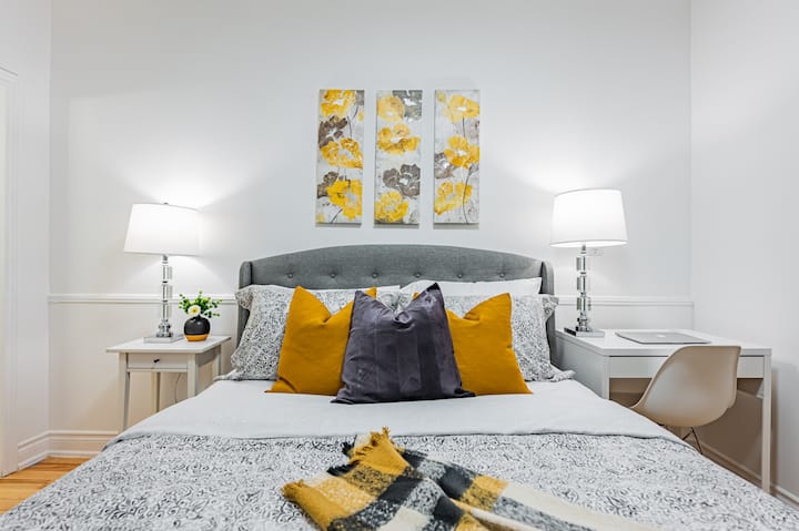 Modern 1-bed Apartment / Great Location - ミシサガ
