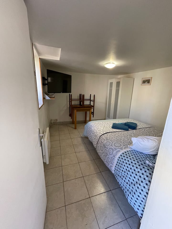 Appartement-f1 En Centre Ville De Briare - Briare