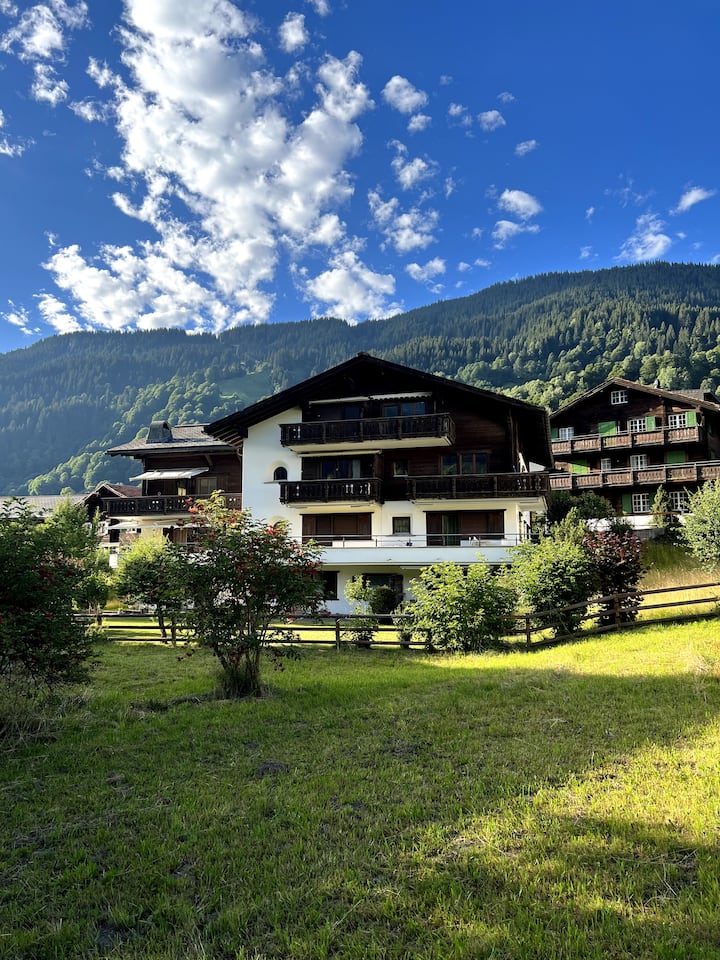 Sonnige Maisonette Wohnung Mit Weitsicht - Klosters-Serneus