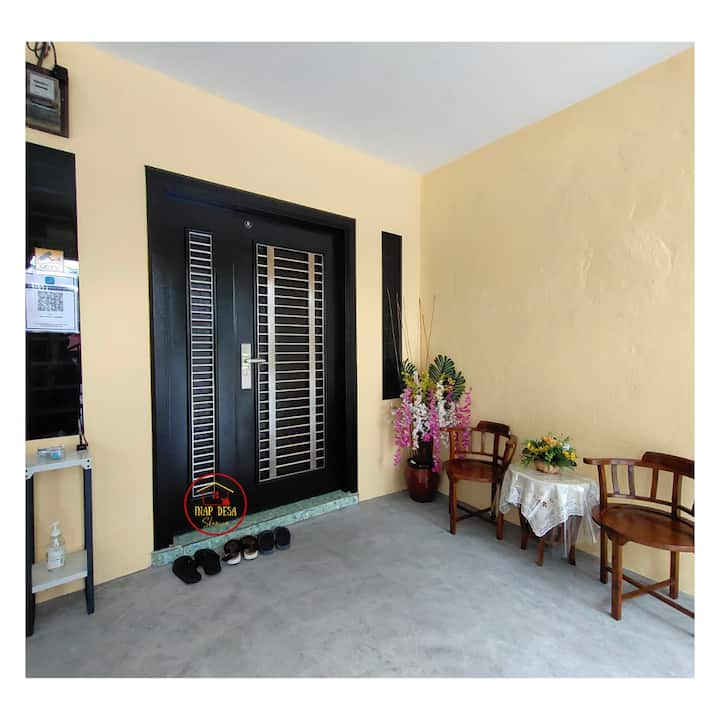 3-bedroom Residential Home With Free Parking - Batu Pahat