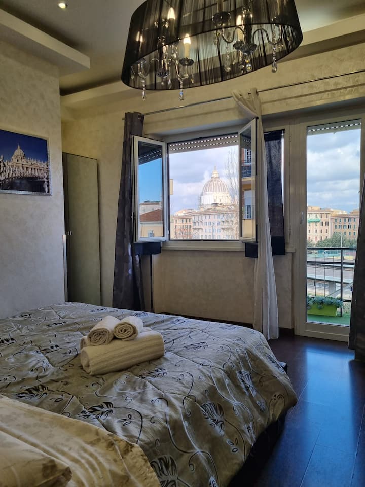 Chic Apartment Near St. Peter's Square - Watykan