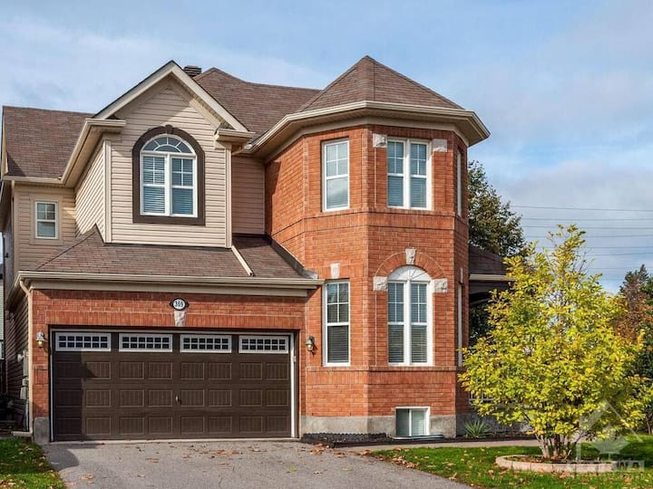 1 Private Room With Private Bathroom - Kanata