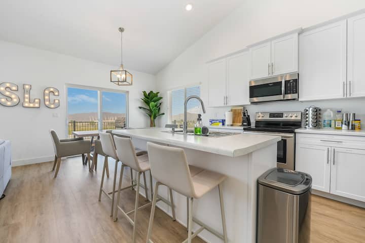 Newly Constructed Modern Home In Salt Lake - West Valley City, UT