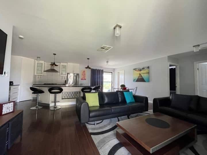 Aqua Vista Family Friendly Accommodation Right In The Heart Of Yarrawonga. - Yarrawonga