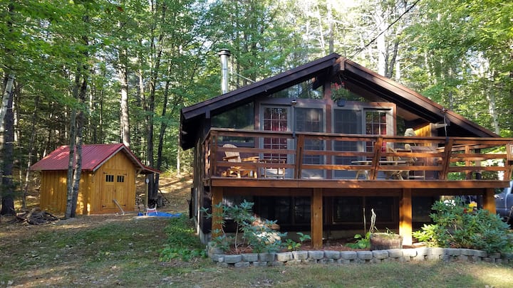 Cozy Mountain Chalet Nestled Below Cathedral Ledge - Conway, NH