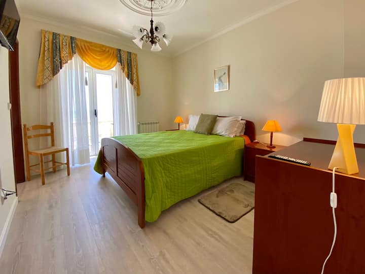 Charming Room - One Step Away From The Beach - Figueira da Foz