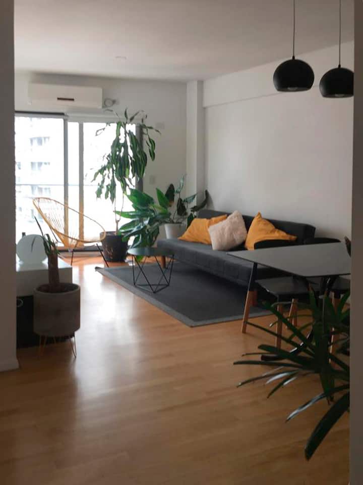 Amplio Y Luminoso Departamento En Recoleta - Buenos Aires