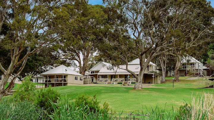 Mcmillans Of Metung Coastal Resort - Cottage 2a - Metung