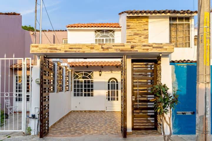 Casa En Buena Ubicación De Puerto Vallarta - Puerto Vallarta