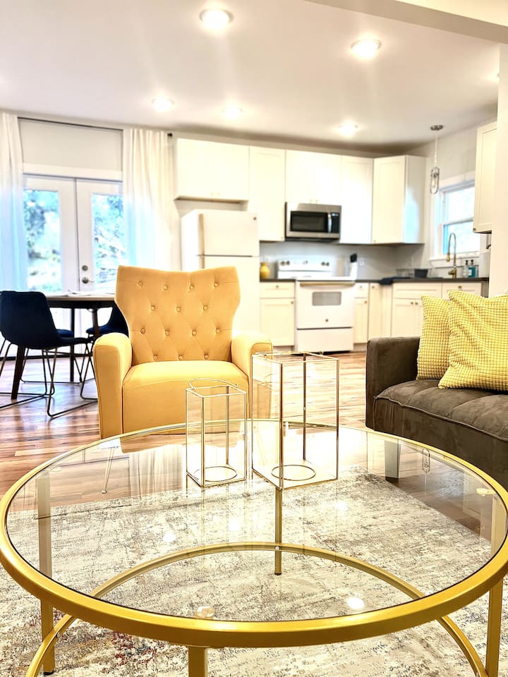Sleek 3bd Gem Minutes To Downtown, Xu, Uc + More! - Madeira, OH