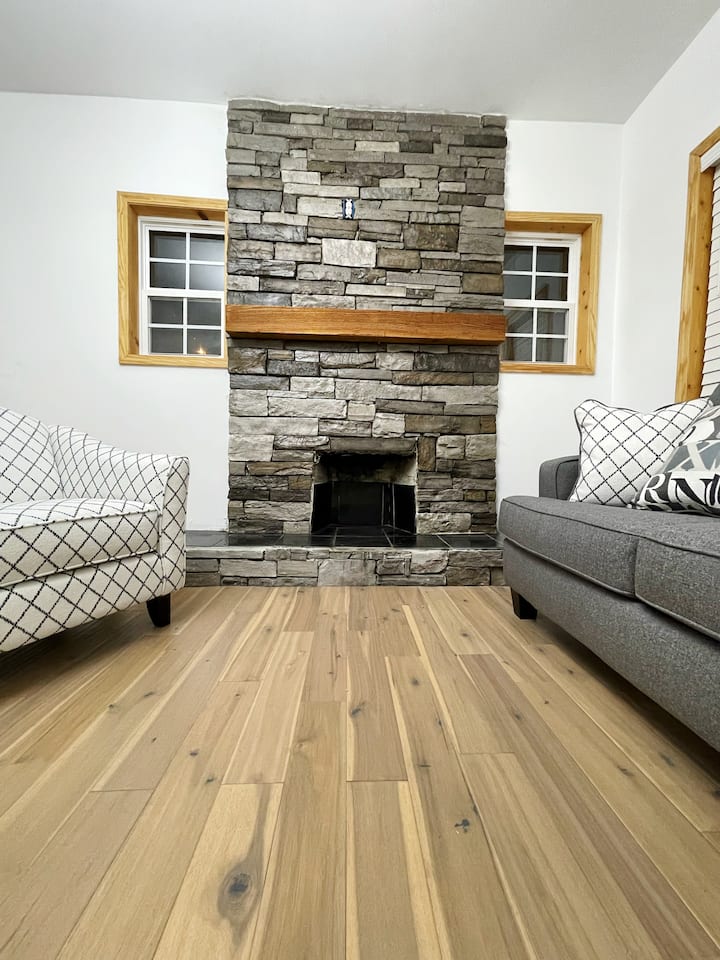 Entire Birmingham Home, Minutes Away From Downtown - Birmingham, AL