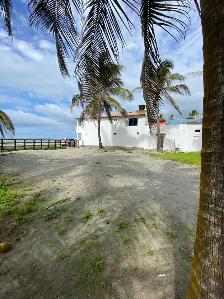 Hermosa Cabaña En Frente Del Mar Para Disfrutar - San Bernardo Del Viento