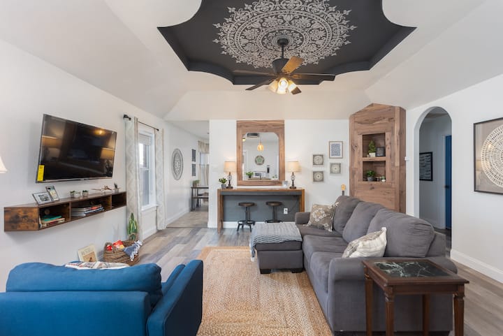 Lovely Home, Bmt, 5 Min Lackland Afb *King* Bed - San Antonio