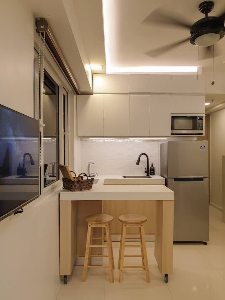 Modern 1 Br Corner Condo In Sole Mare Parksuites - Pasay
