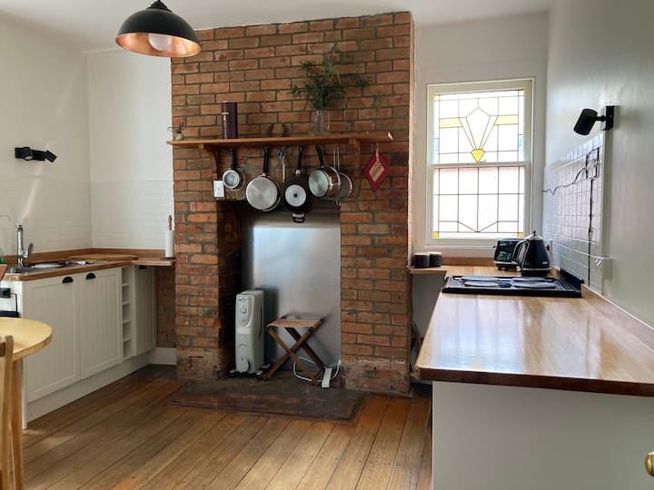 Historic 1 Bedroom House In South Hobart Hamlet - Hobart