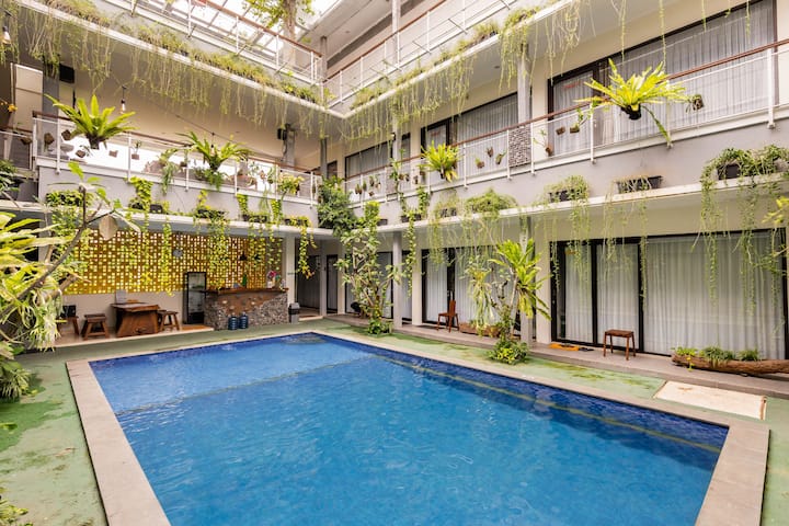 Luxury Family Guesthouse With Pool Near Tugu - 日惹市