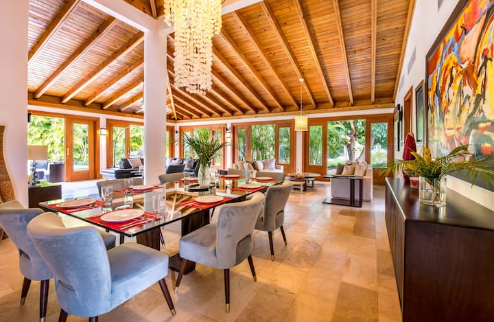 La Esperanza: 5-bdrm Villa W/ Pool, Jacuzzi & Bbq! - La Romana