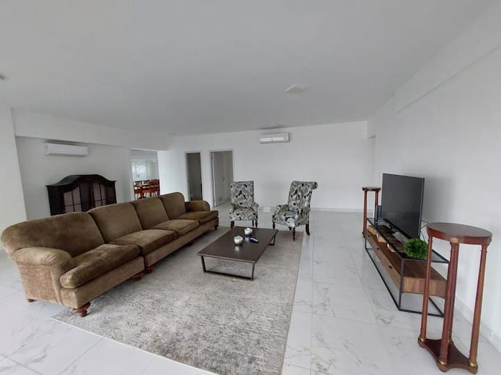 Beautiful Penthouse Of 4 Bedrooms - Panama City