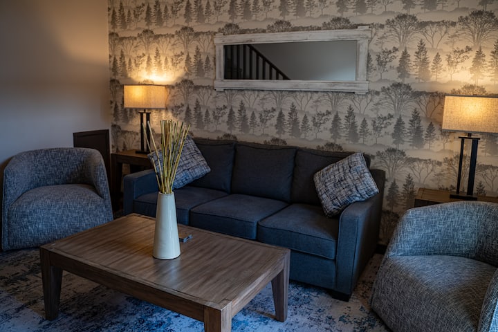 2 Bedroom At Mystic Springs Chalets & Hot Pools - Canmore